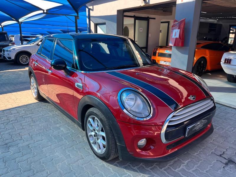 2015 MINI Hatch Cooper Hatch 5-Door – Rifle Range Car Sales