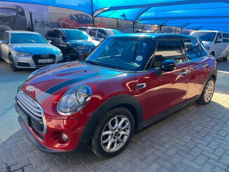 2015 MINI Hatch Cooper Hatch 5-Door – Rifle Range Car Sales