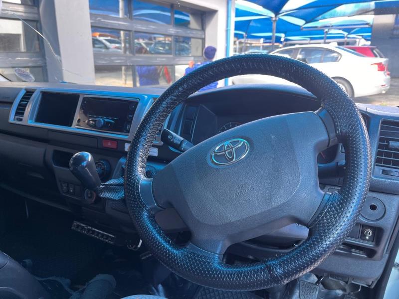2017 Toyota Quantum 2.5D-4D GL 10-Seater Bus – Rifle Range Car Sales