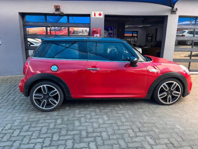 2015 MINI Hatch Cooper S Hatch 3-Door Auto – Rifle Range Car Sales