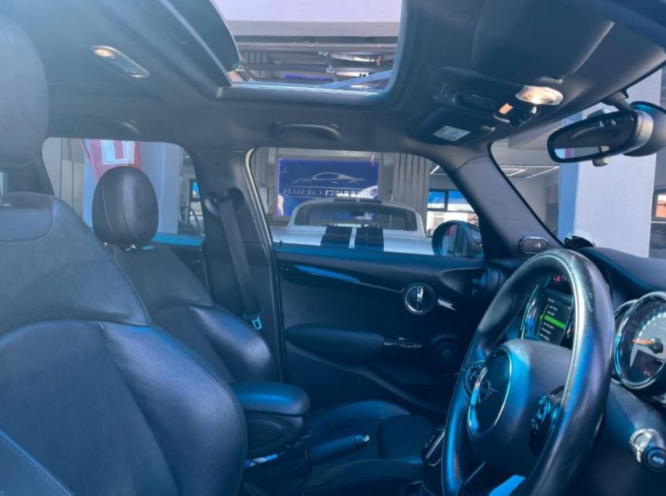 2019 MINI Hatch Cooper S Hatch 5-Door Auto – Rifle Range Car Sales