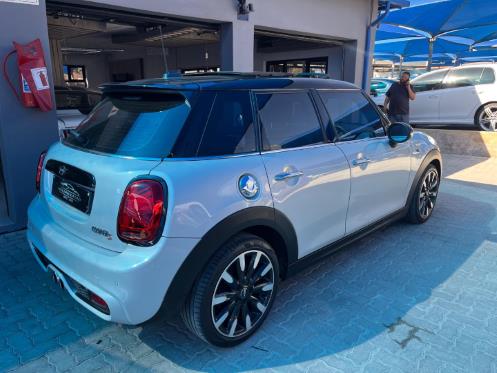 2019 MINI Hatch Cooper S Hatch 5-Door Auto – Rifle Range Car Sales
