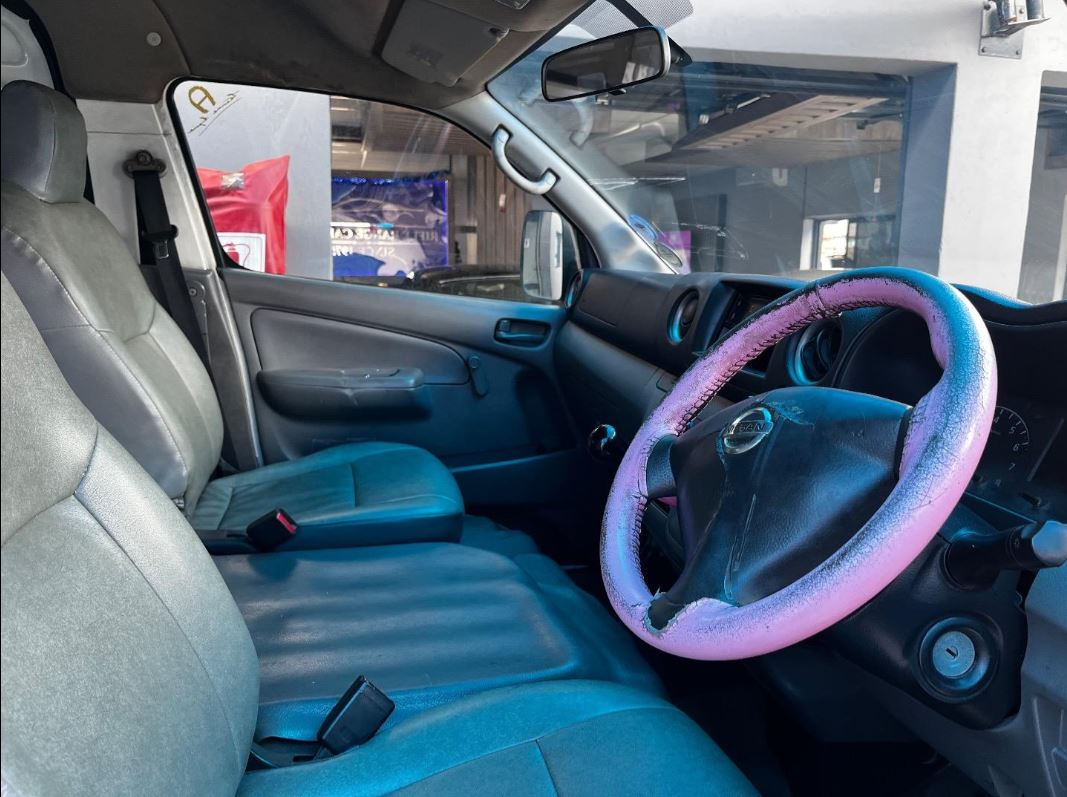 2016 Nissan NV350 Impendulo 2.5i 16-seater (Aircon) – Rifle Range Car Sales
